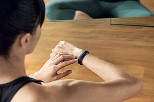 Fitbit Flex 2, Black (US Version) (Renewed)
