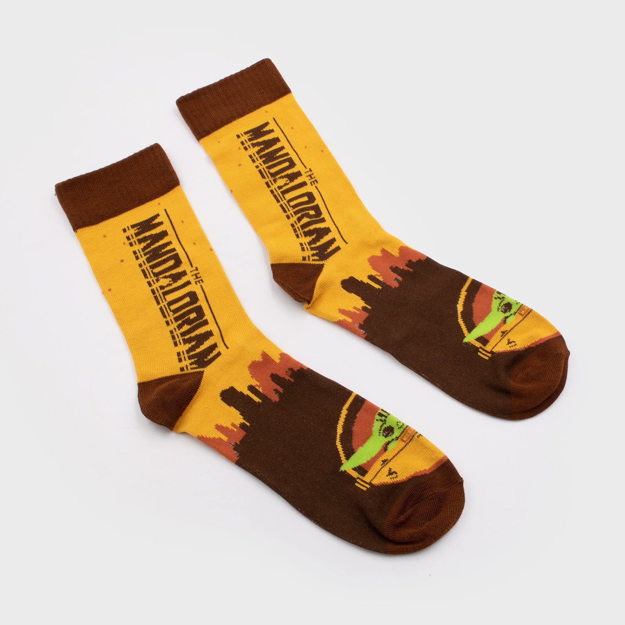 Star Wars - The Mandalorian Gift Set Bundle - Baby Yoda The Child coffee mug, The Child grogu baby yoda Socks, & The Child star wars keychain