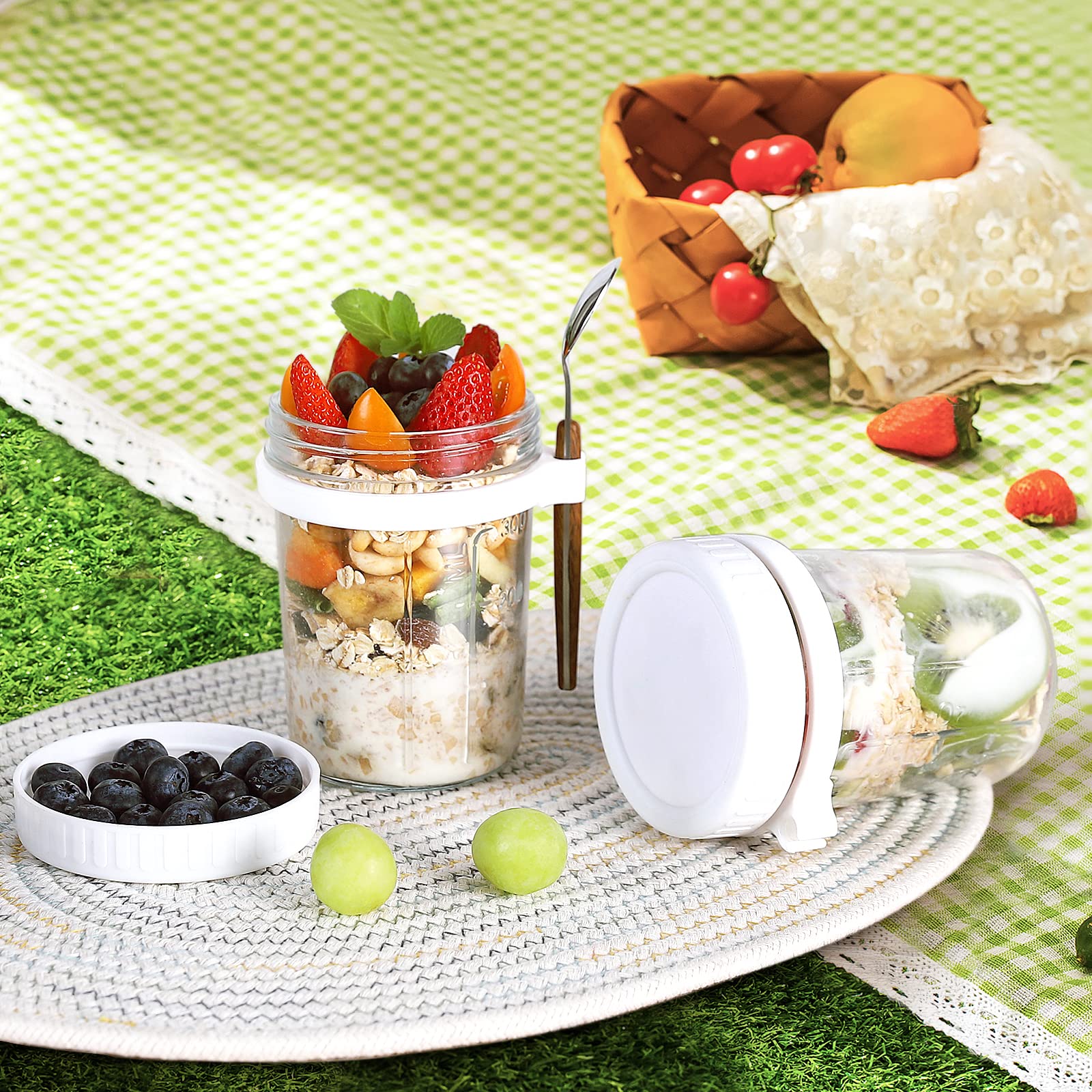 Xigugo Overnight Oats Jars, Overnight Oats Container with Lid and Spoon, 10 oz Cereal, Milk, Vegetable and fruit Salad Storage Container with Measurement Marks (white2)