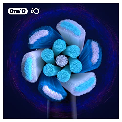 Oral-B - iO Ultimate Clean Replacement Heads, Black - 4 Pieces