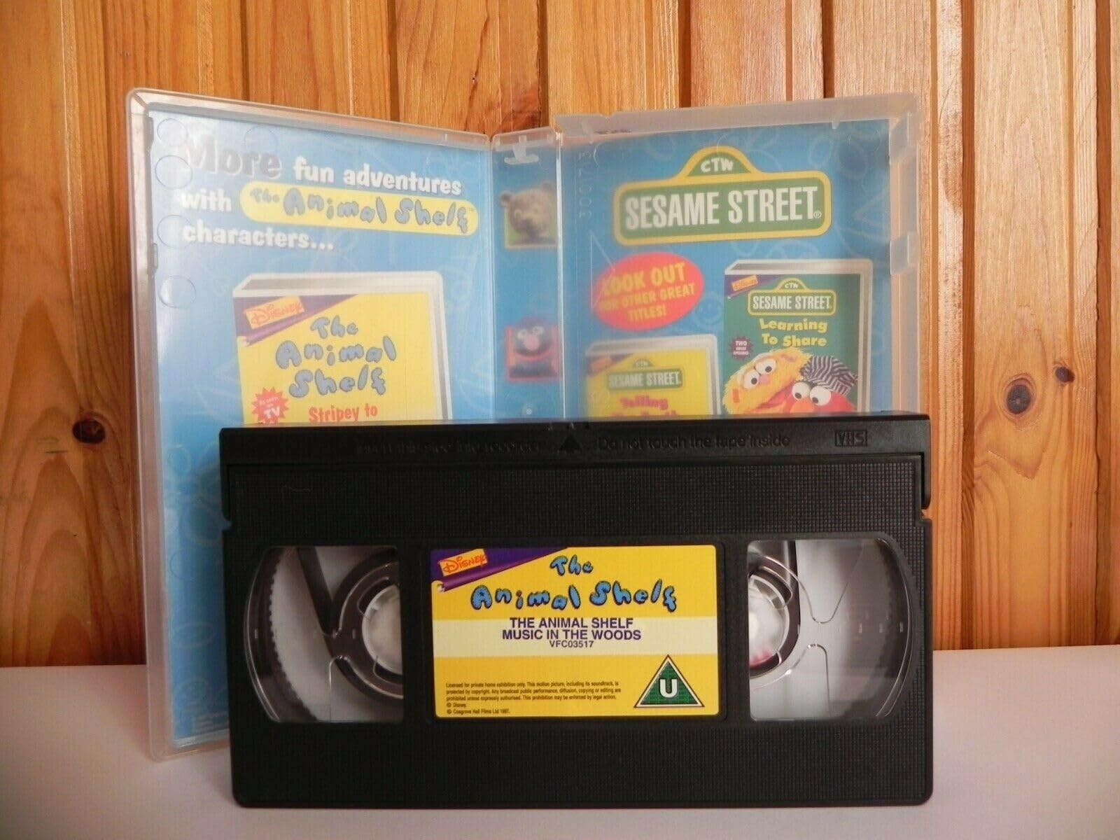 Animal Shelf [VHS]