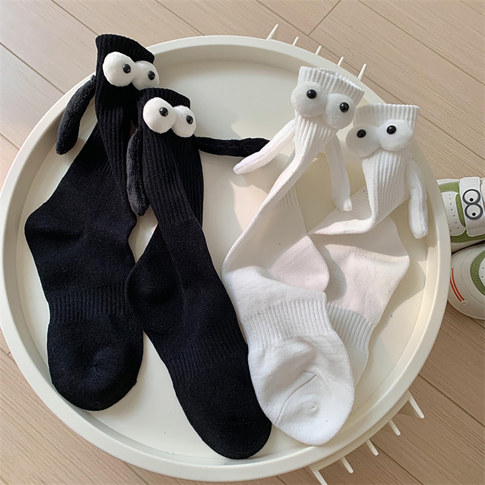 Smilelife 2 Pairs Magnetic Holding Hands Socks - Funny Easter Gifts for Teens & Women, Couples, Friends (White)