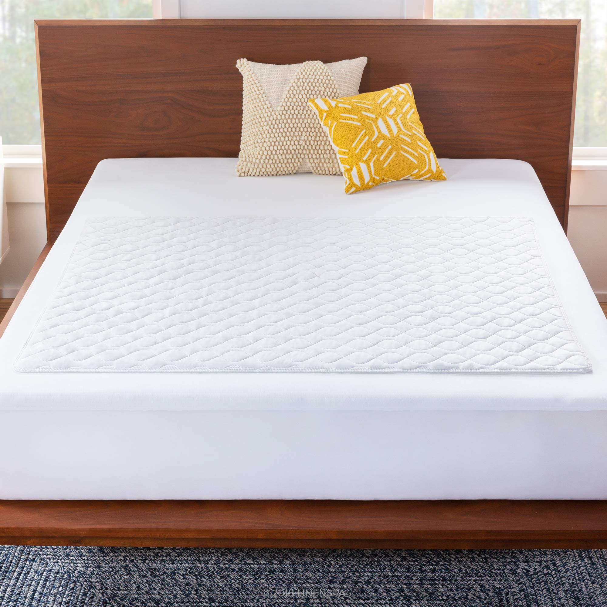 Linenspa 44" x 52" Skid Resistant Waterproof Sheet and Mattress Protector Pad-Highly Absorbent-Machine Washable-Quilted, White