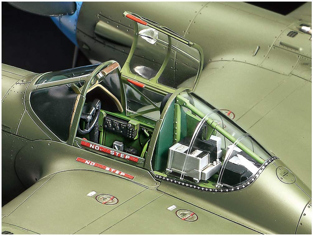 Tamiya TAM61120 1: 48 Lockheed P-38F P-38G Lightning [Model Building Kit]