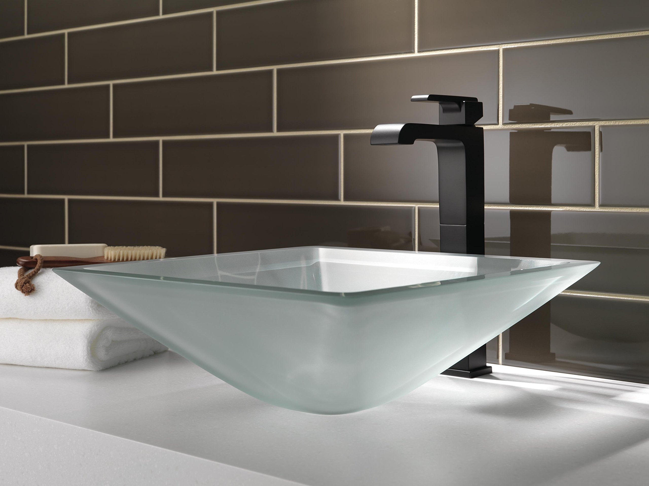 Delta Faucet Ara Vessel Sink Faucet, Matte Black Bathroom Faucet, Single Hole Bathroom Faucet, Single Handle Bathroom Faucet, Matte Black 767LF-BL