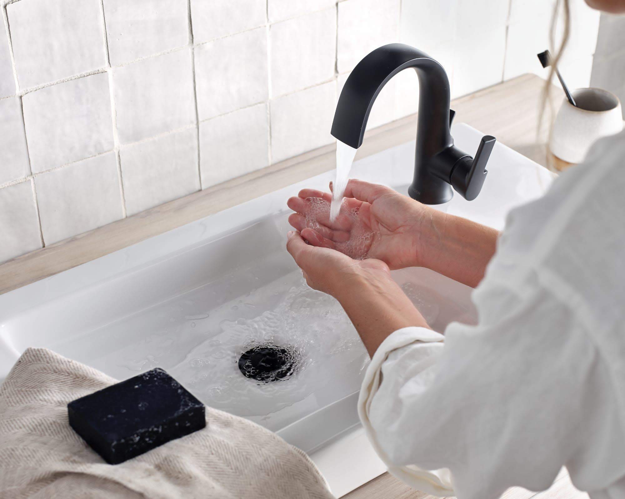 Moen Doux Brushed Nickel One-Handle High Arc Laminar Stream Bathroom Faucet, Modern Bathroom Sink Faucet, S6910BN