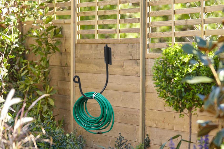 The Metal Magician Garden Hose Holder Wall Mounted Water Pipe Hanger Heavy Duty Metal Pipe Hook for Outside Yard Ideal for Extension Cords, Ropes (Black) (Hose Hook)