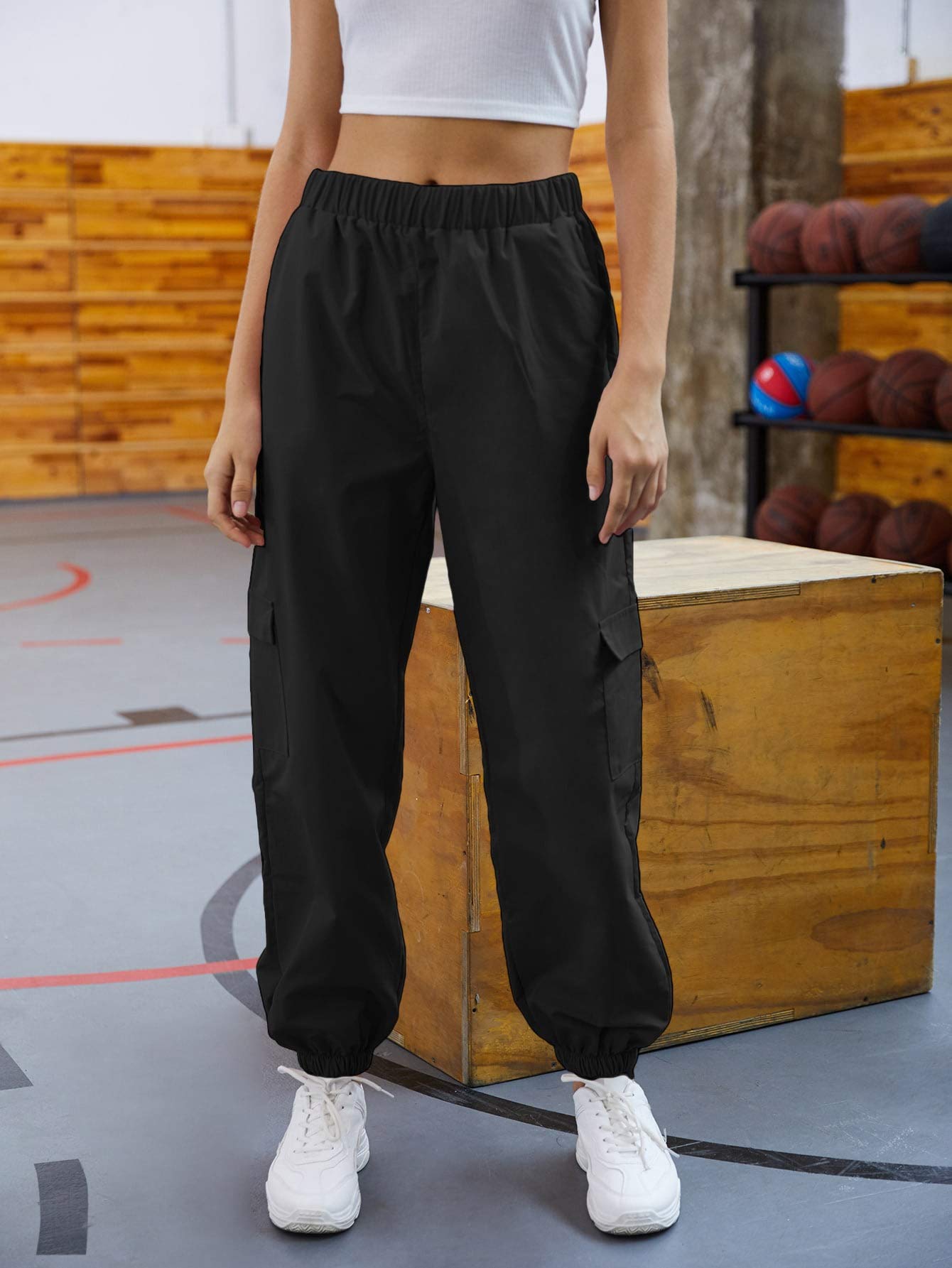 SweatyRocks Women's Casual Elastic Waist Jogger Workout Cargo Pants with Pockets Pure Black XS