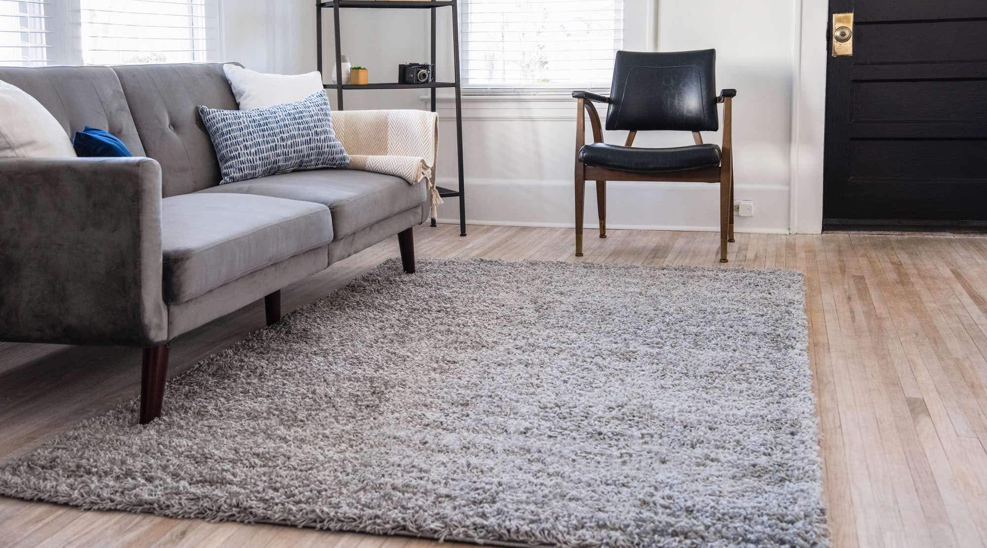 Unique Loom Solid Shag Collection Area Rug (5' 1" x 8', Cloud Gray)