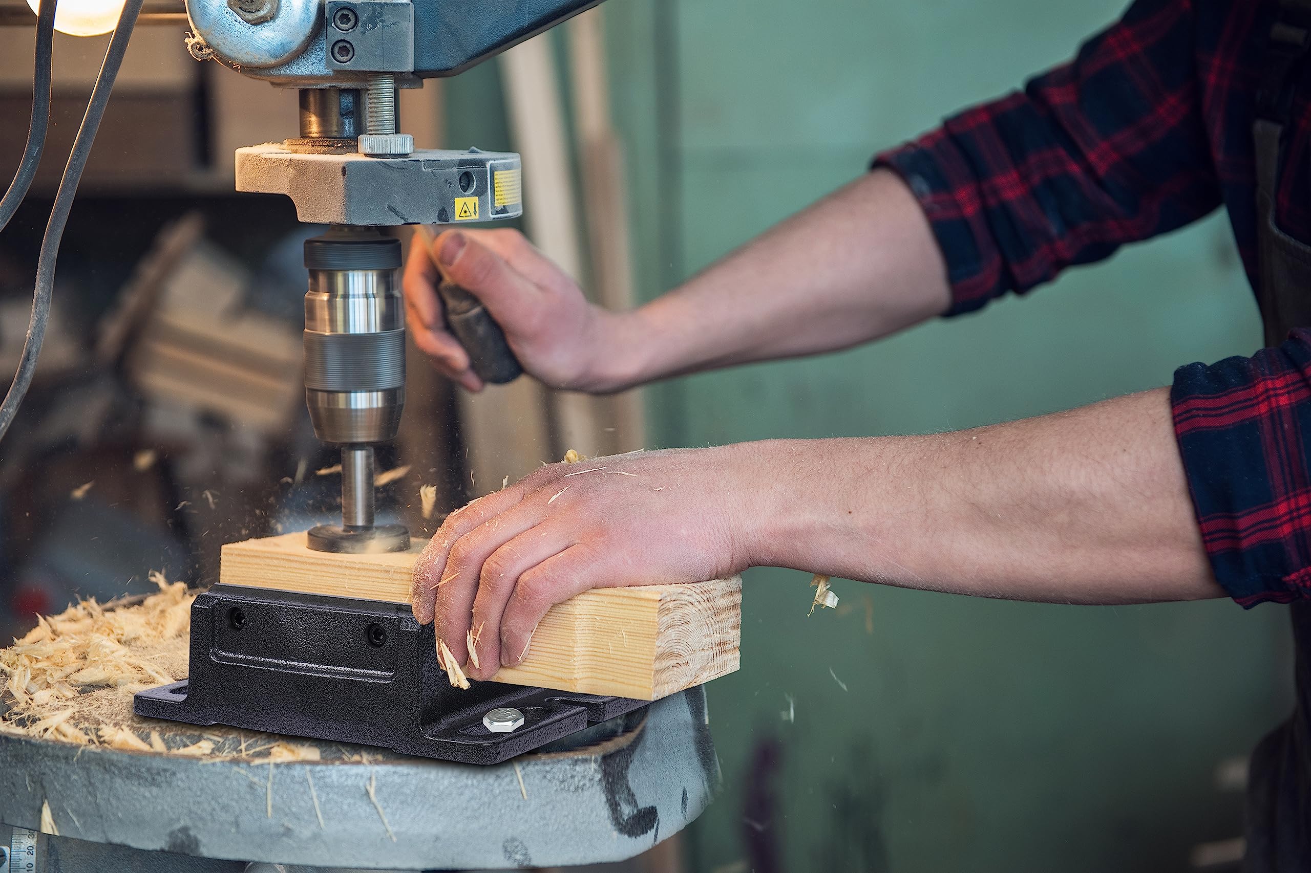 Drill Press Vise,4" Heavy Duty Bench Vise, Bench Clamp Vise,Drill Press Vice with Multi-Groove Vice Jaw Pads and Quick Adjustment Button