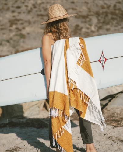 Sundream Supply Mexican Blanket - Thick Authentic Handwoven Beach Blanket, Perfect Outdoor Serape Throw for Picnics Yoga & Camping, Soft Home Decor Falsa Throw, Modern Baja Blanket (Gold & Cream)