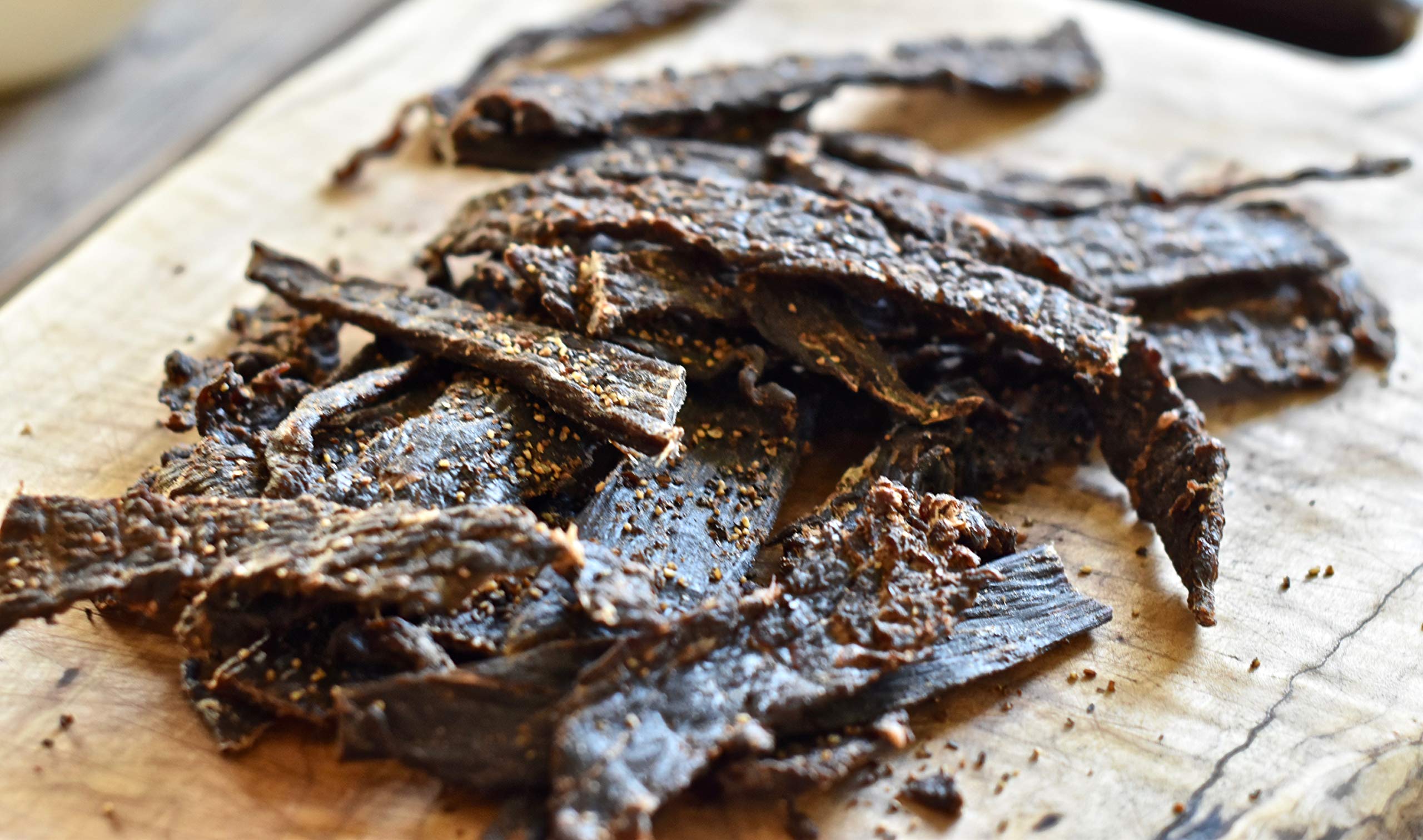 No Man’s Land BLACK PEPPER Beef Jerky High Protein Low Calorie Low Carb Beef Snack 7.0oz Bag