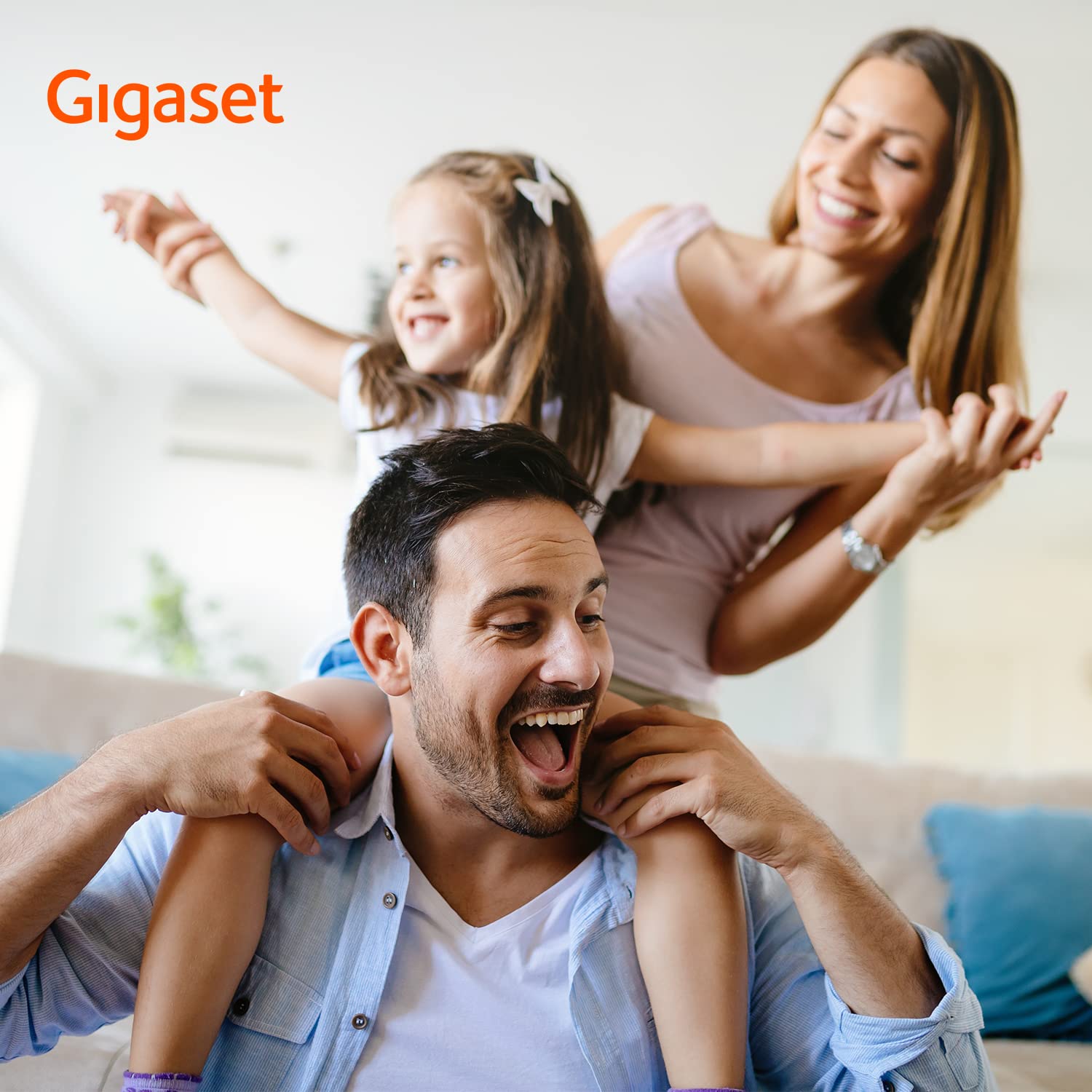Gigaset A694A Trio - Three Cordless Phones - answering Machine - Caller ID - high Contrast Display - Brilliant Voice Quality HSP - Long Standby time 180 Hours - Made in Germany, Black