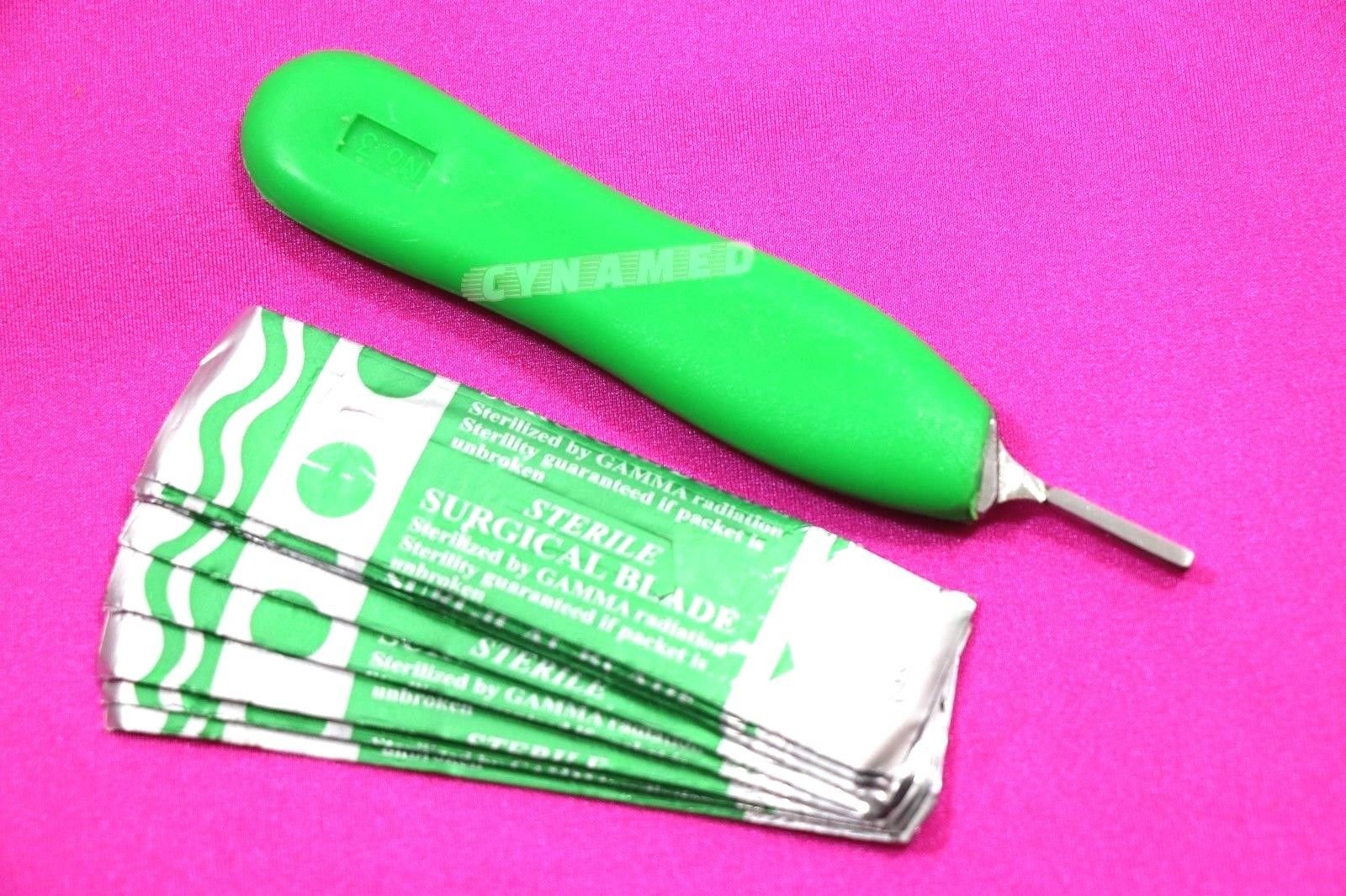 1 PCS Scalpel Handle # 3 +100 Scalpel Blades #15 Suitable for Dermaplaning, Crafts CYNAMED