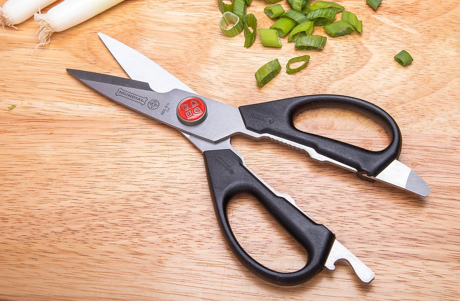 Mundial BP666 Red Dot 8 1/2" Take-A-Part Kitchen/Utility Shears