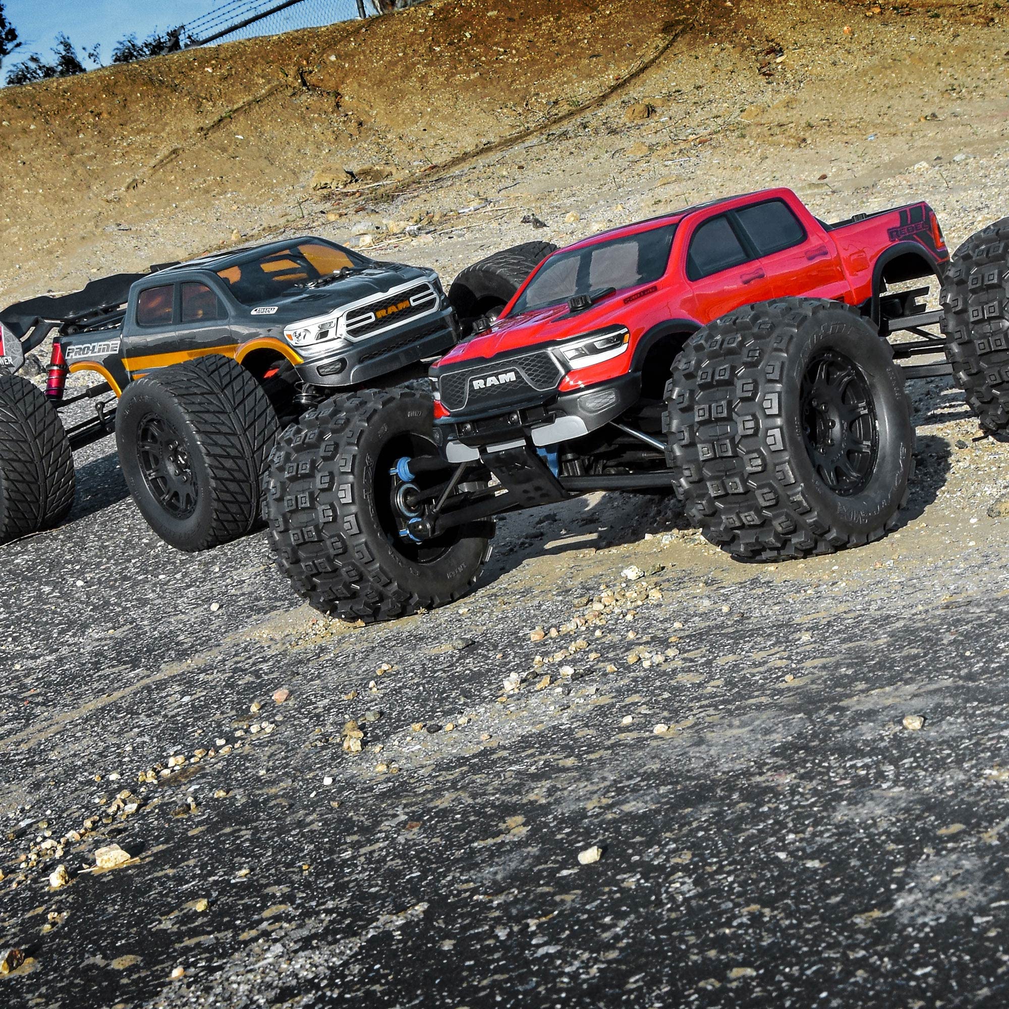 Pro-line Racing 1/8 Badlands MX38 F/R 3.8" MT Tires Mounted 17mm Blk Raid 2 PRO1012710