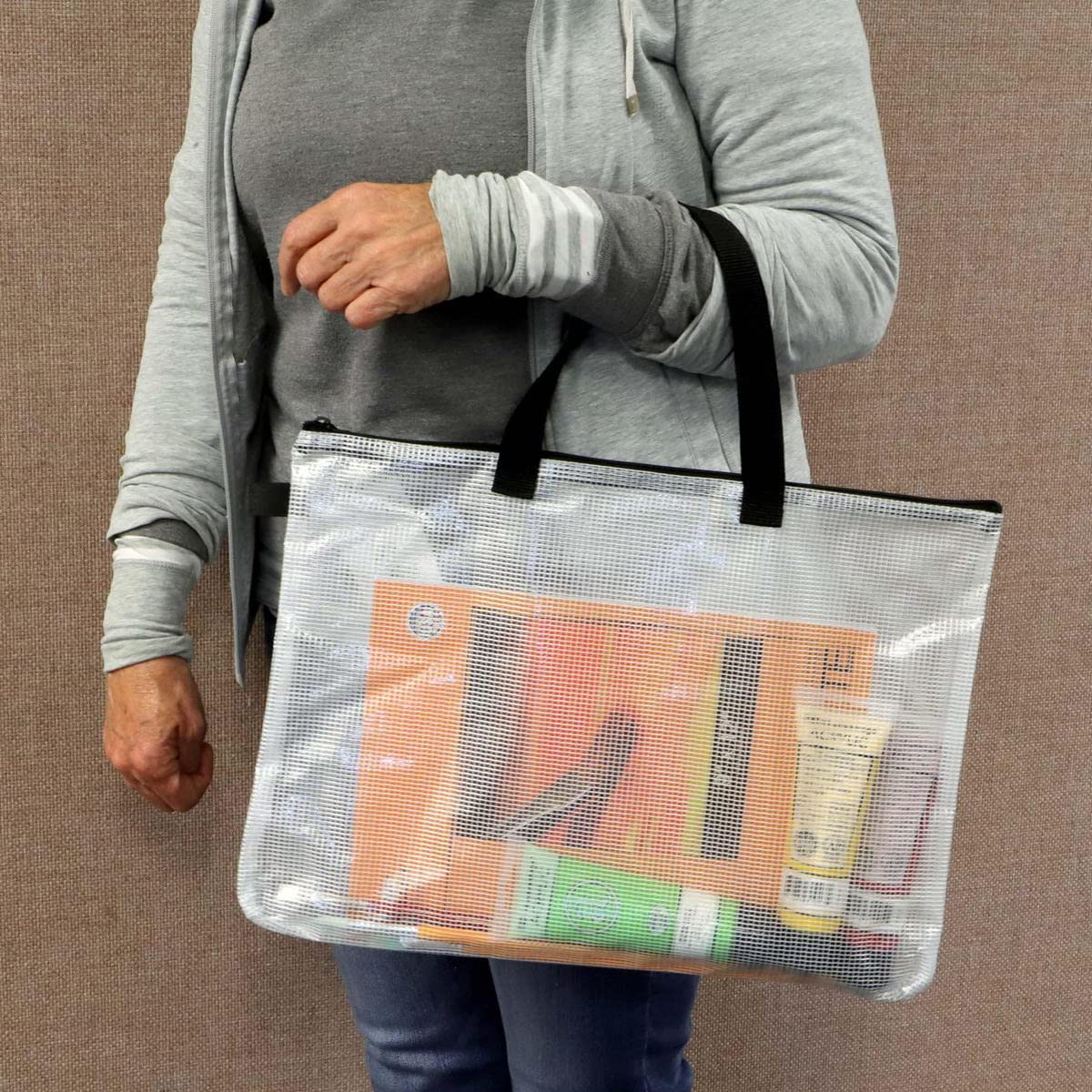 Pro Art Mesh Vinyl Zipper Bag, 15-inch x 18-inch Handle, Translucent