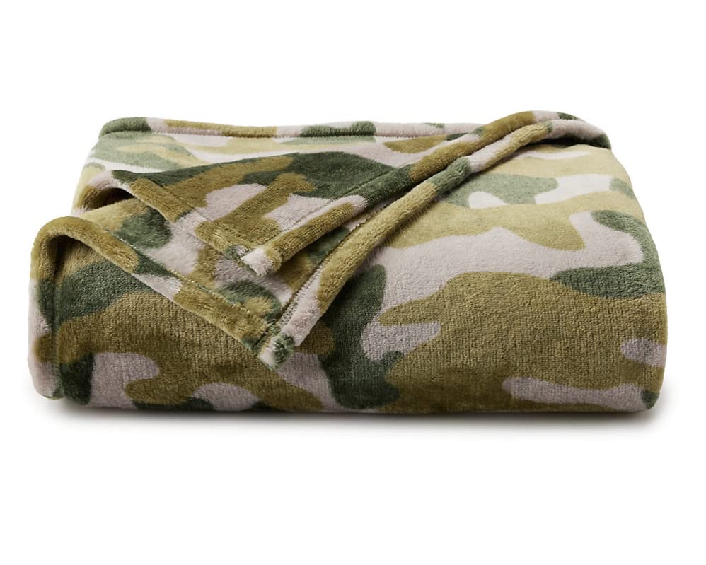 The Big One Throw Blanket, Super Soft Plush Camo Throw for Couch, or Bed Cozy Lightweight Fluffy Oversized 5 x 6 ft, Living Room and Bedroom