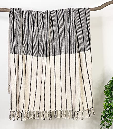 Chardin home Black and Ivory Oslo Throw with Fringes, 50 x 60 Inch, Perfect Scandinavian Throw Blanket for Couch, Bed, Camping, Beach & Everyday use