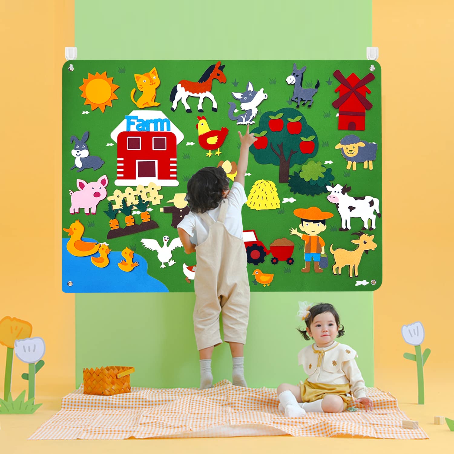 Tucimibo Farm Animals Felt Story Board Set 34Pcs, Flannel Storytelling Farmhouse Themed Activity Playmat Kit Wall Hanging Gift for Toddlers Kids Early Learning Educational Game Rug 3.5 * 2.5Ft