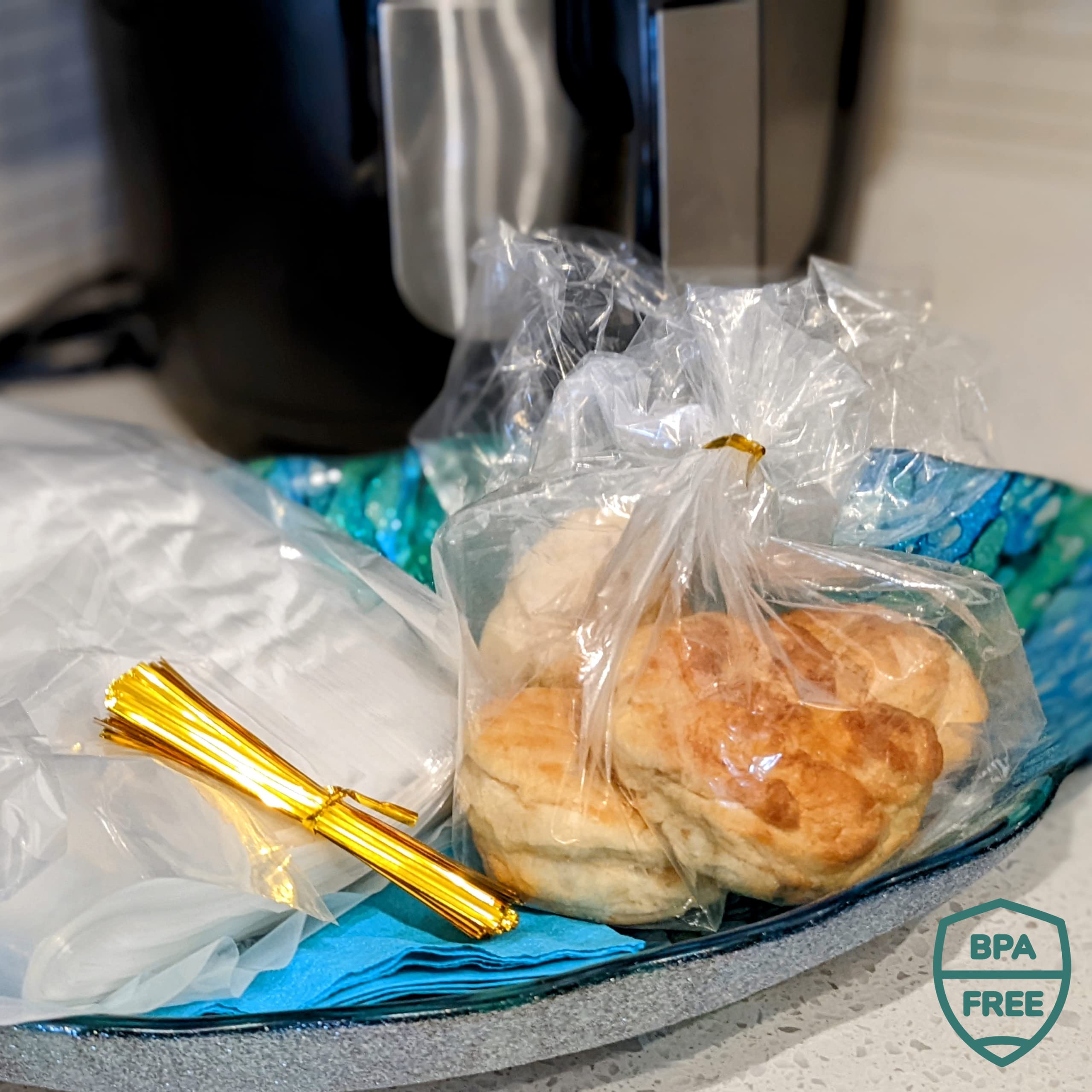 Reusable Plastic Bread Bags for Homemade Bread - 100 Pack Clear Bread Bag with Ties For An Airtight Moisture-free Preservation and Storage- Bread Loaf Bags for Home Bakers and Bakery Owners