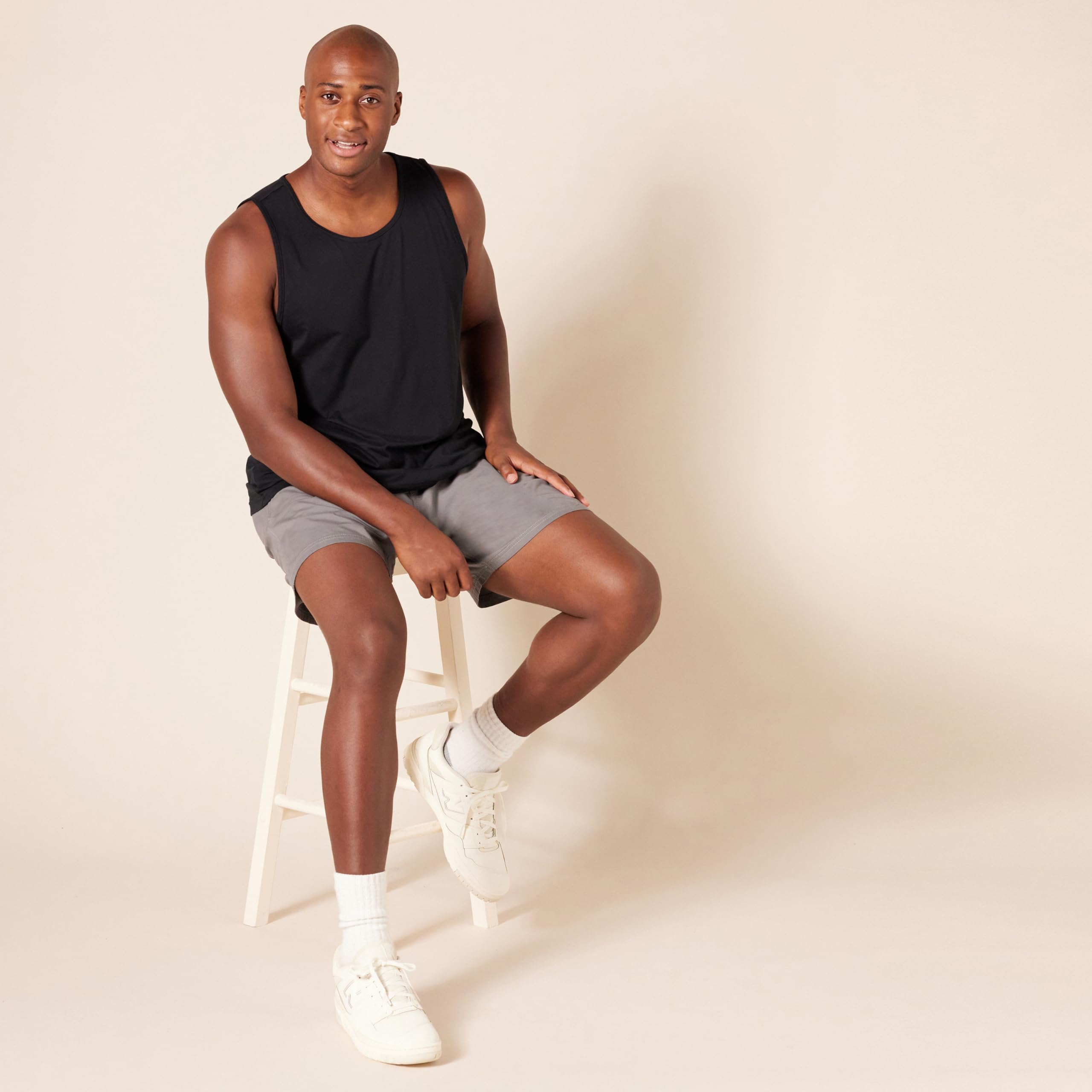 Amazon Essentials Slim-Fit Men's Tank, Black, Medium - Casual Wear