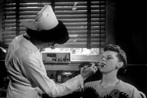 Plastic Products and Consumerism Vintage Movie: Looking Ahead Through Plexiglas DVD (1940)