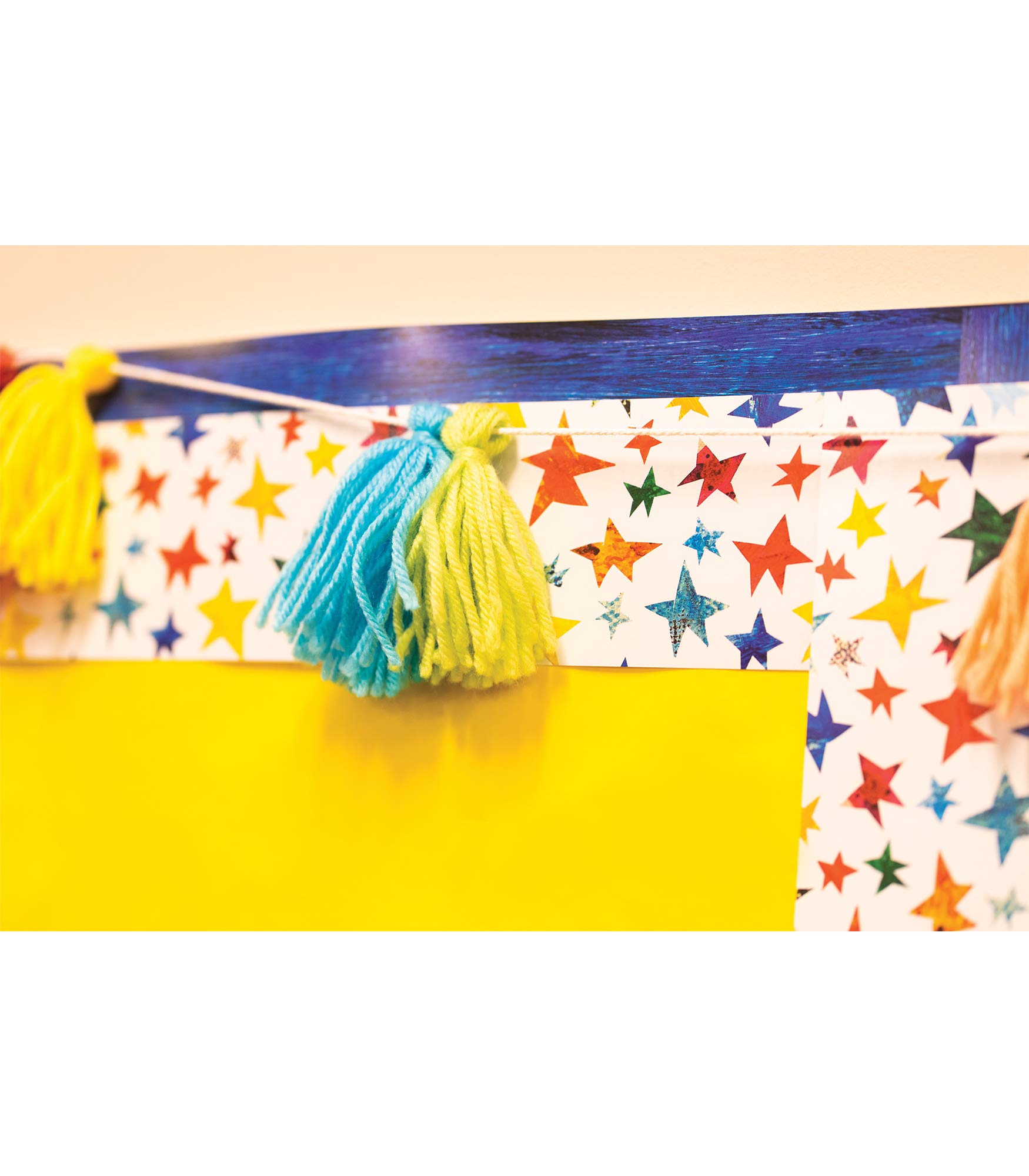 Carson Dellosa The World of Eric Carle Sparkling Stars Borders (108064)