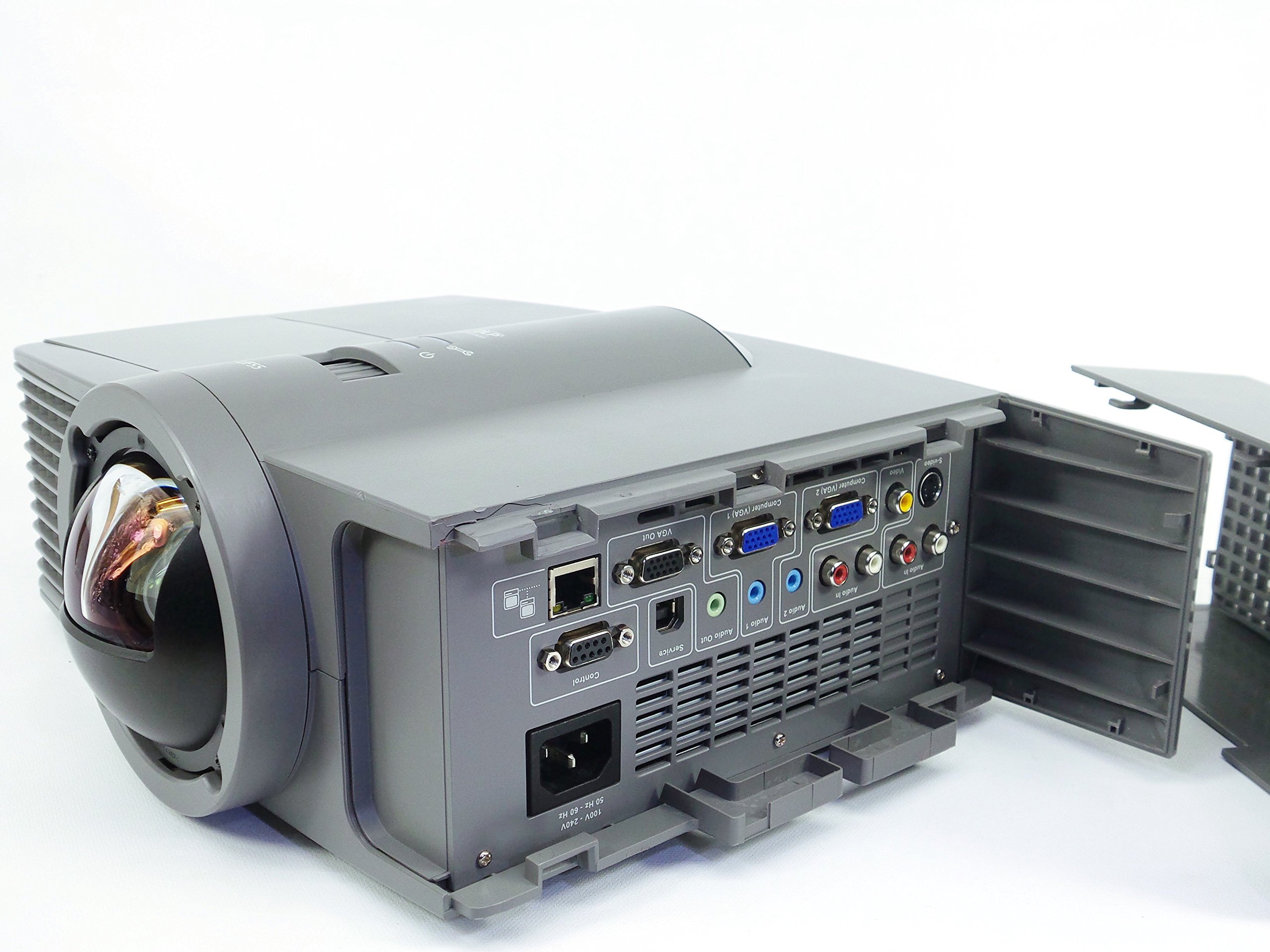 Smart UF55 DLP HD 2000 ANSI Projector with Adapter and 1080i Remote (Refurbished)