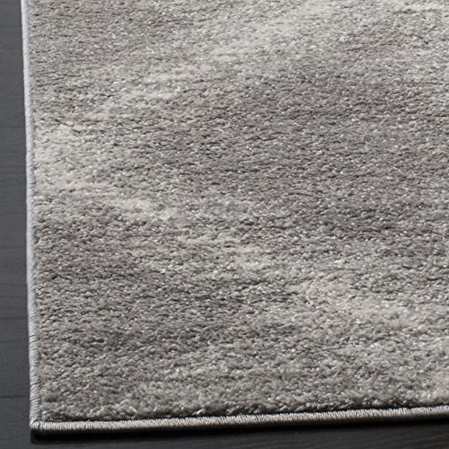 SAFAVIEH Adirondack Collection 6' x 9' Light Grey/Ivory ADR129B Modern Plaid Non-Shedding Living Room Bedroom Dining Home Office Area Rug