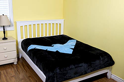 JPI Batman Nightwing Queen Blanket - Batman Logo - Black & Sky Blue - Officially Licensed by DC Comics - Super Soft & Thick - Queen 79'' x 95'' - 100% Polyester