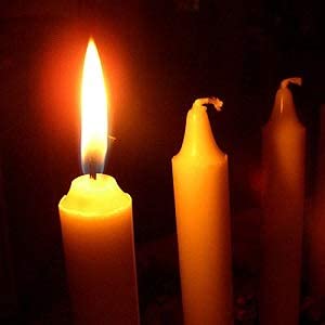 BCandle 100% Beeswax Colonial Taper Candles Organic Hand Made - 8 Inch Tall, 7/8 Inch Diameter; (6)