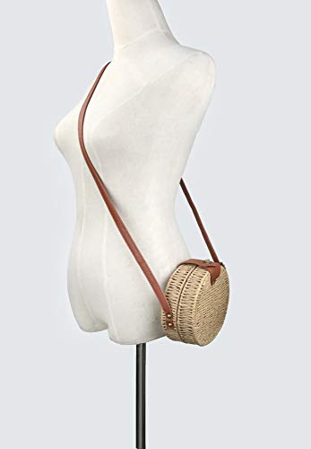 Round Straw Handwoven Shoulder Bag Women Cross body Bag for Summer Holiday (Brown)