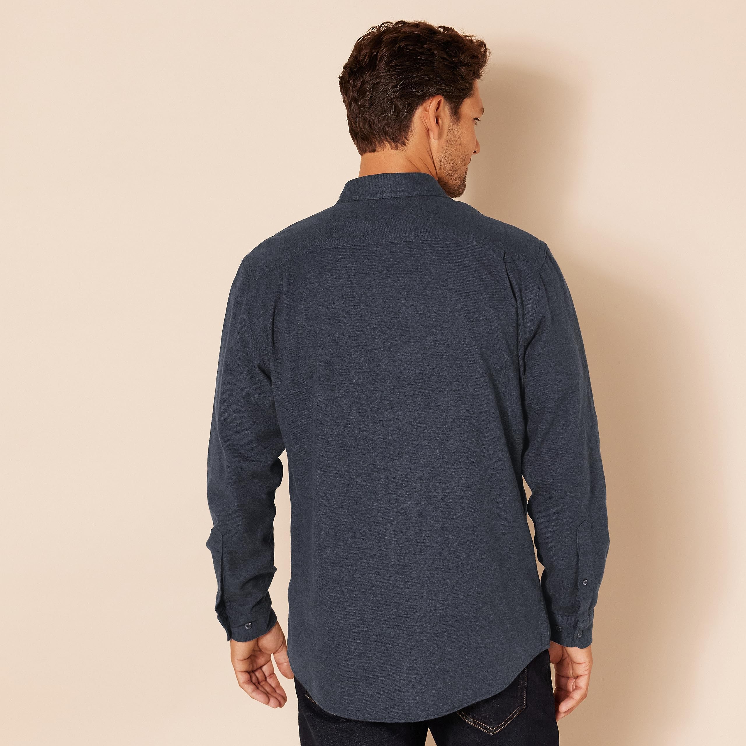 Amazon Essentials Men's Long-Sleeve Flannel Shirt, Regular-Fit, Two Pockets, Dark Denim, X-Large