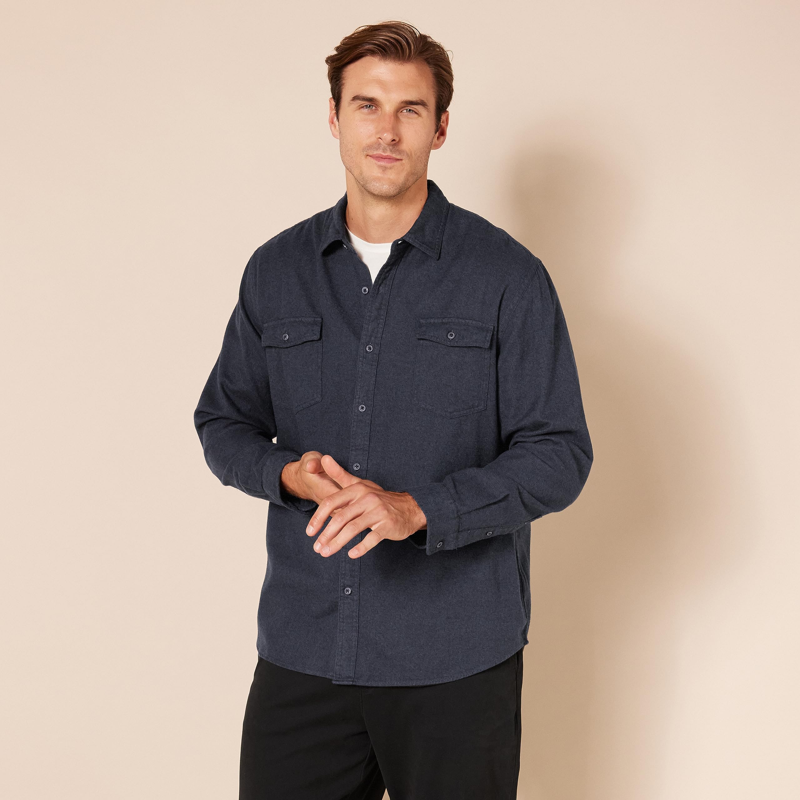 Amazon Essentials Men's Long-Sleeve Flannel Shirt, Regular-Fit, Two Pockets, Dark Denim, X-Large