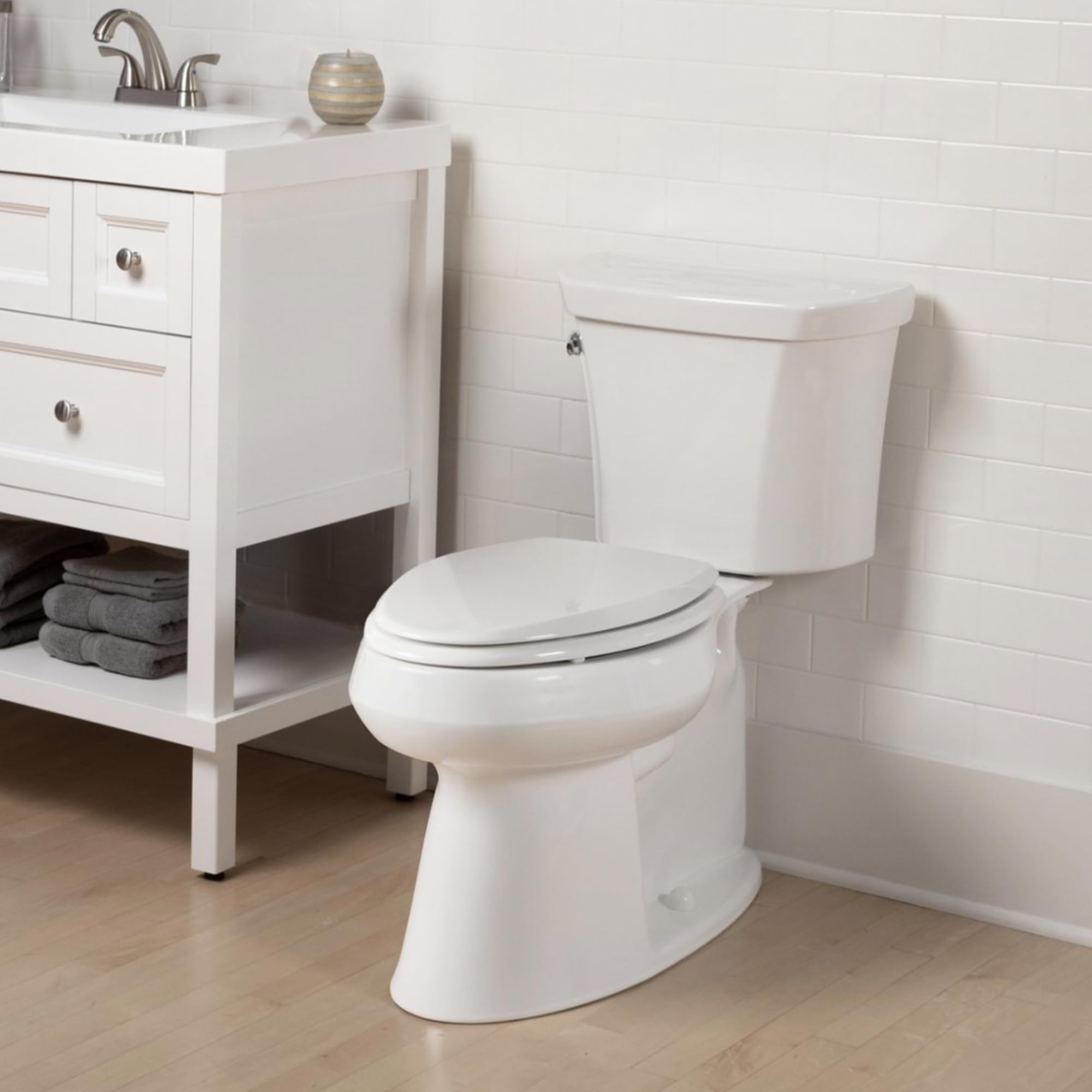Mayfair 847SLOW 000 Kendall Slow-Close, Removable Enameled Wood Toilet Seat That Will Never Loosen, 1 Pack - ROUND - Premium Hinge, White