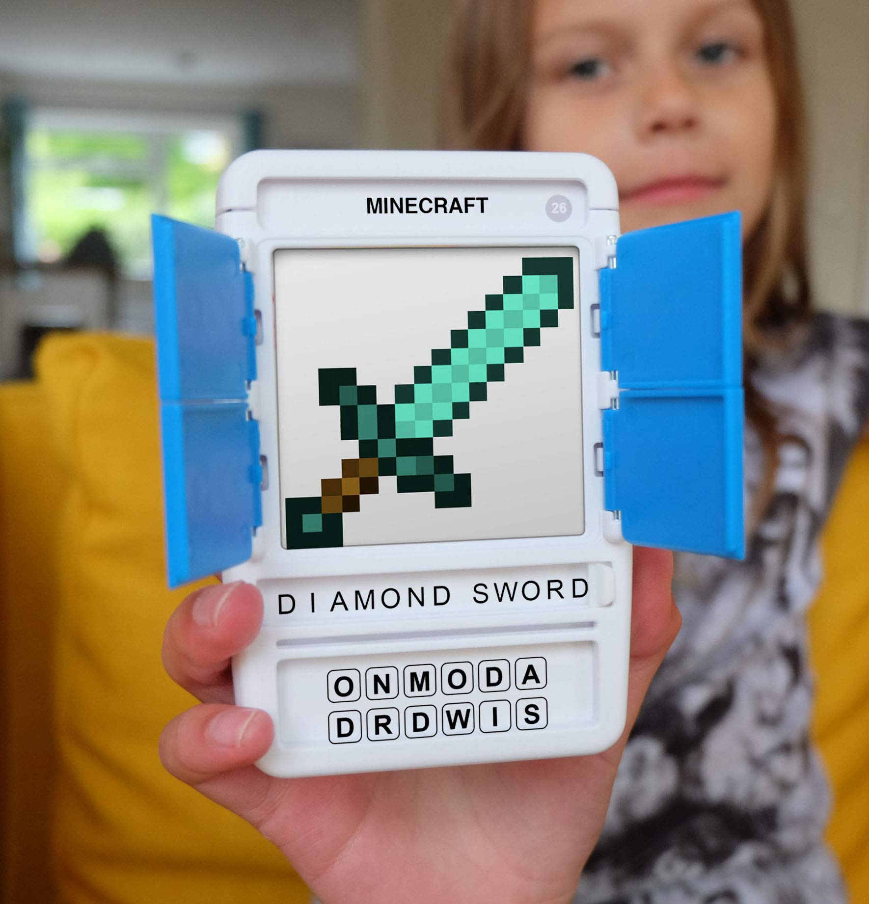 100 PICS Unofficial & Independent Minecraft Guide - Guess 100 Minecraft Items | Flash Cards with Slide Reveal Case | Card Game, Gift, Stocking Stuffer | for Kids and Adults | Ages 6+