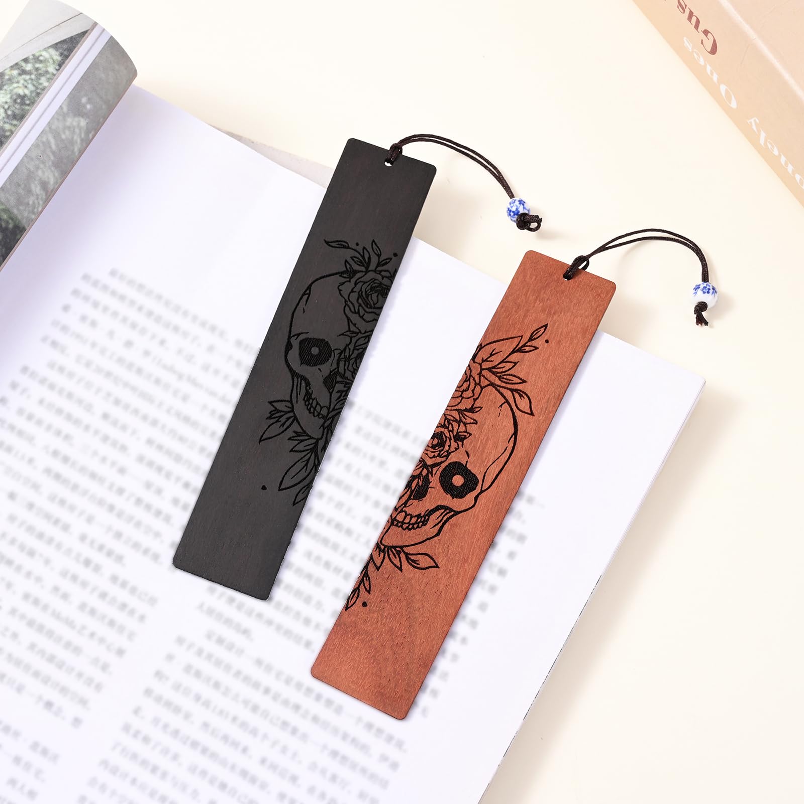Horror Bookmark, Cool Halloween Bookmarks Skull Gothic Bookmarks for Adult Horror Gifts (Skull)