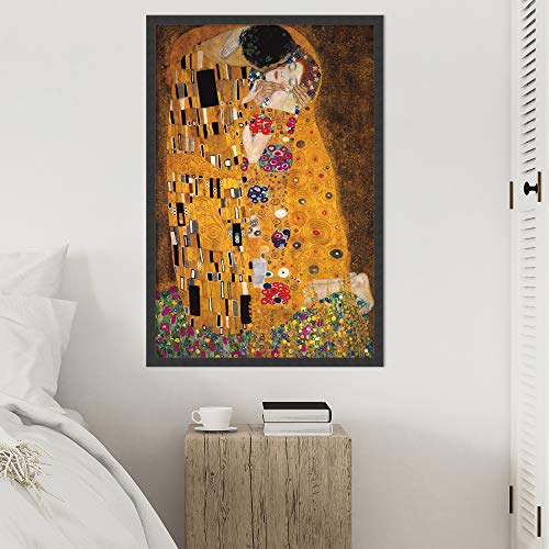 Framed Art Print, 'The Kiss (Le Baiser / Il Baccio), 1907' by Gustav Klimt: Outer Size 25 x 37"