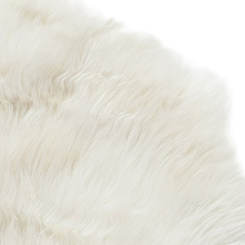 SAFAVIEH Sheep Skin Collection 4' x 6' Natural / White SHS211A Handmade Rustic Glam Genuine Pelt 3.4-inch Extra Thick Area Rug