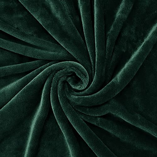 Exclusivo Mezcla Extra Large Fleece Throw Blanket for Couch, Sofa and Bed, Super Soft Blankets and Warm Throws, Cozy, Plush, Lightweight (50x70 inches, Forest Green)