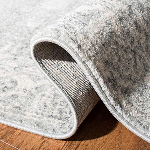 SAFAVIEH Evoke Collection 3' Round Silver / Ivory EVK270Z Shabby Chic Distressed Non-Shedding Dining Room Entryway Foyer Living Room Bedroom Area Rug