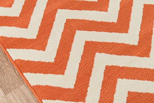 Momeni Rugs , Baja Collection Contemporary Indoor & Outdoor Area Rug, Easy to Clean, UV protected & Fade Resistant, 6'7" x 9'6", Orange