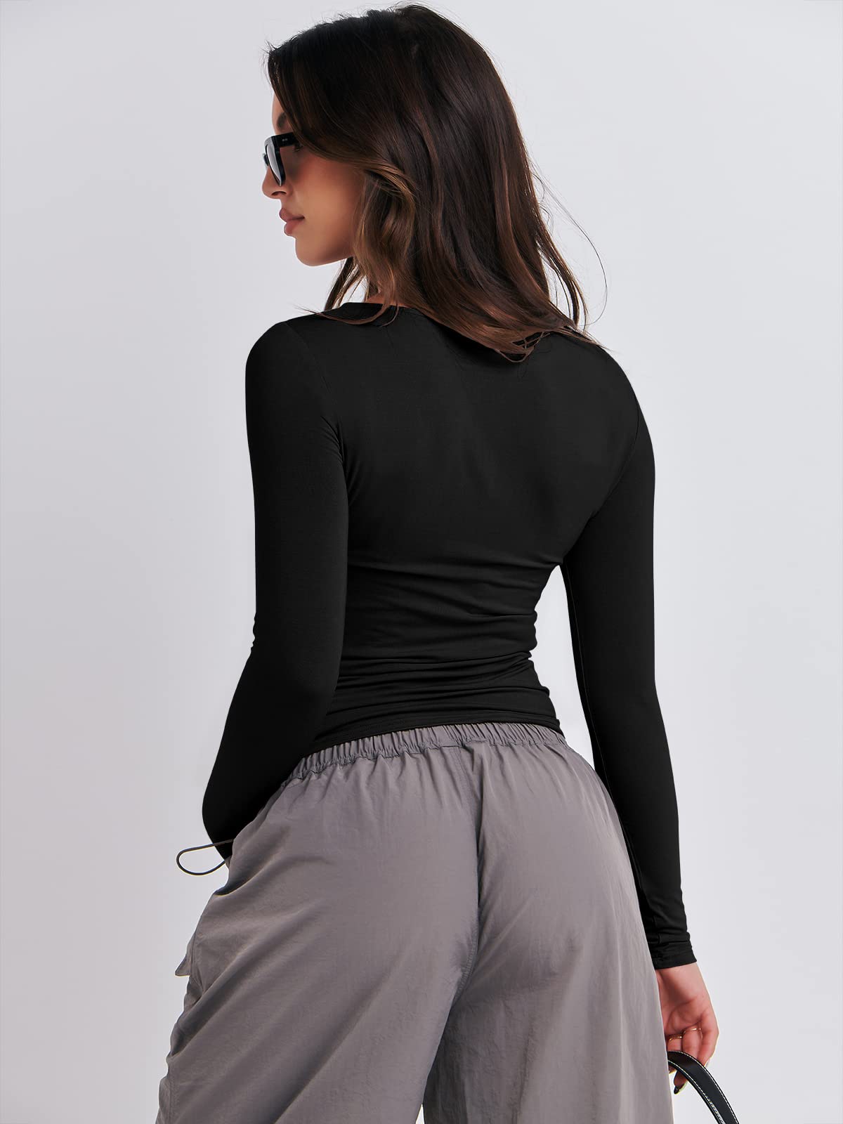 ANRABESS Women’s Long Sleeve Shirts Tight Fitted Going Out Crop Tops Crewneck Basic Tee Y2k Outfits Teens Girls Clothes Black L
