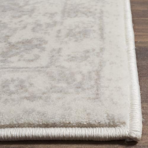 SAFAVIEH Carnegie Collection 5'1" x 7'6" Cream / Light Grey CNG691C Vintage Distressed Non-Shedding Living Room Bedroom Area Rug