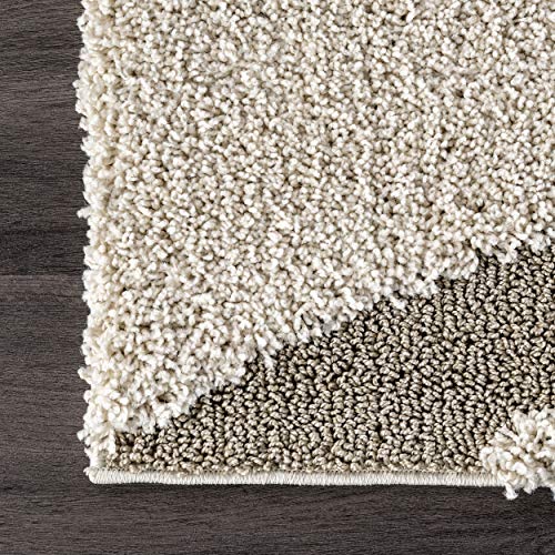 nuLOOM Carolyn Cozy Soft & Plush Shag Area Rug, 3 ft 3 in x 5 ft, Cream