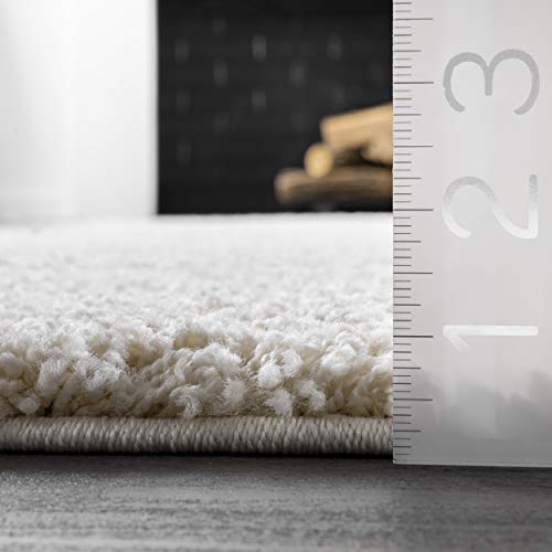 nuLOOM Carolyn Cozy Soft & Plush Shag Area Rug, 3 ft 3 in x 5 ft, Cream