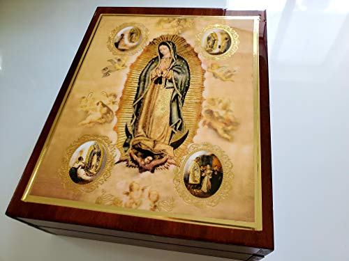 Vela para Bautizo con Caja de Madera con 12 Organzas de Recuerdos con Rosarios Biblia en Espanol