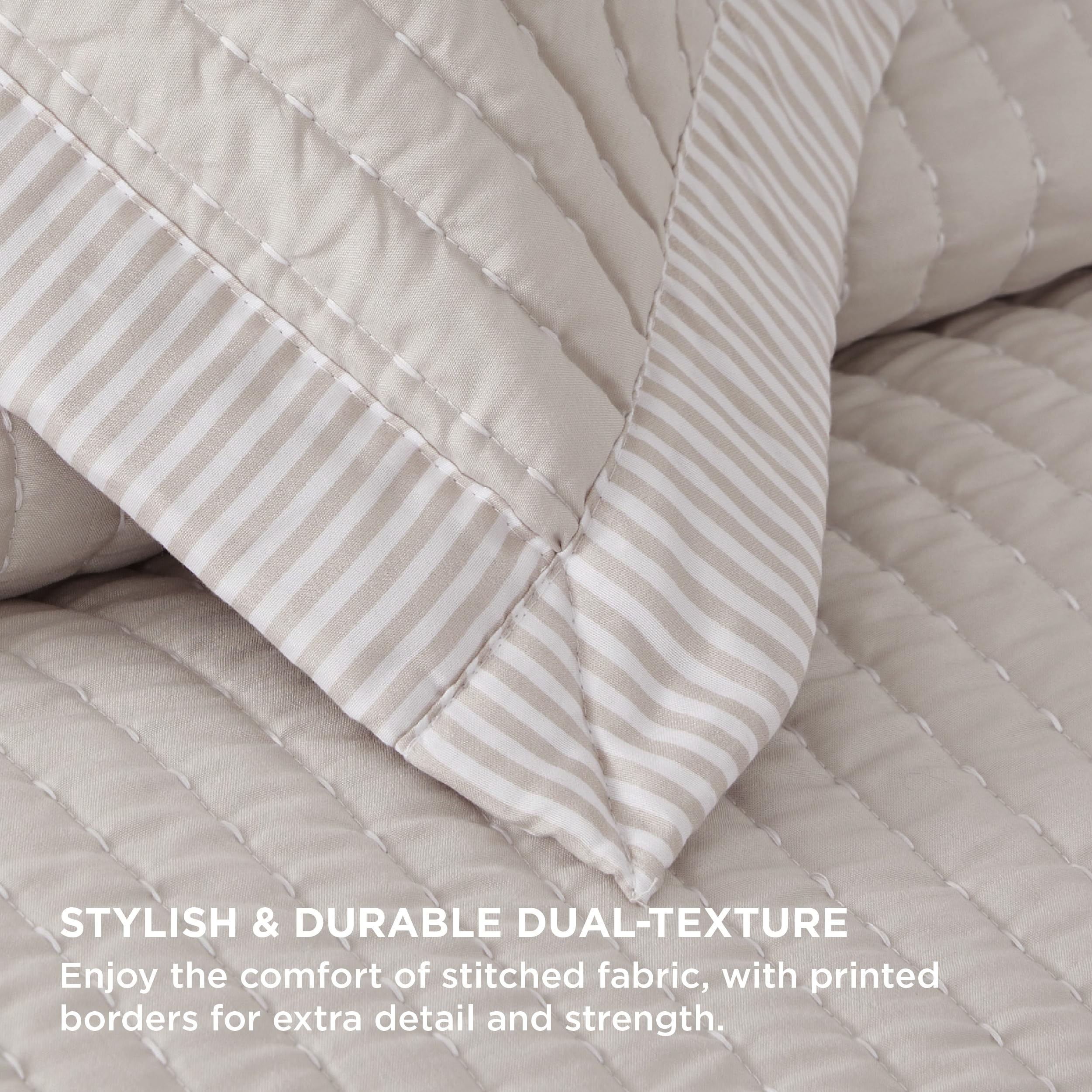 Bedsure Bone Bedspread Coverlet King Size - Lightweight Soft Bedding Set for All Seasons, Corduroy Pattern Quilt Set, 3 Pieces, 1 Quilt (111" x 106") & 2 Pillow Shams (20"x36"+2")