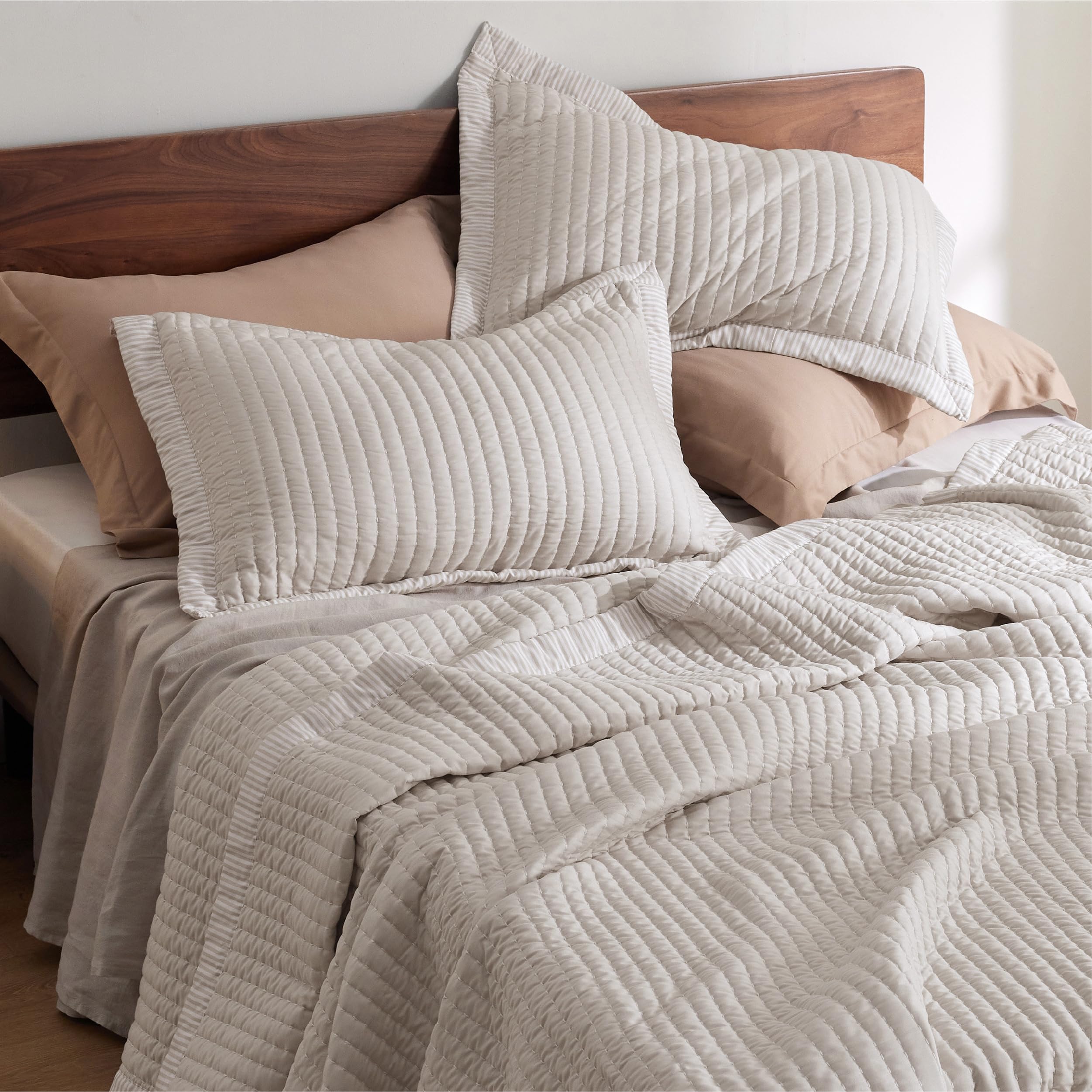 Bedsure Bone Bedspread Coverlet King Size - Lightweight Soft Bedding Set for All Seasons, Corduroy Pattern Quilt Set, 3 Pieces, 1 Quilt (111" x 106") & 2 Pillow Shams (20"x36"+2")